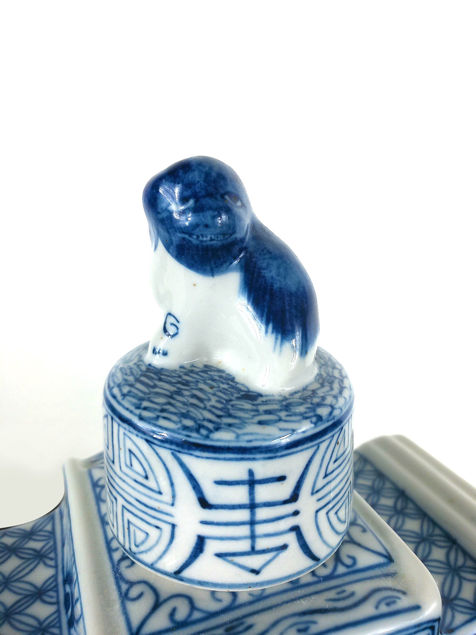Chinese Export Antique Blue and White Teapot & Tea Caddy Set, Hamptons ...