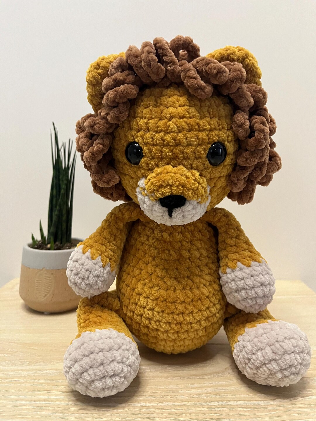 Crochet Lion Plushie, Stuffy, Lovey, or Desk Buddy - Etsy