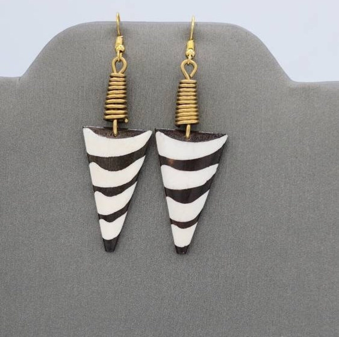 African Triangle Brown and White Zebra Pattern Cow Horn Bone - Etsy
