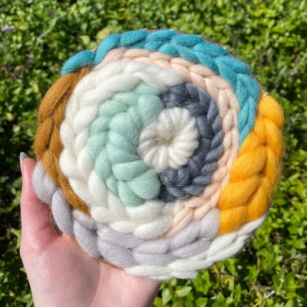 Round Tapestry Weaving - Etsy