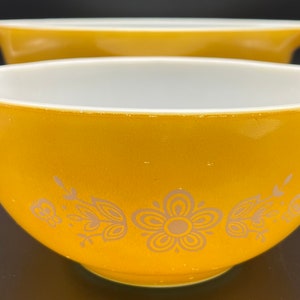 Vintage 1960s/70s/80s Cinderella Pyrex Corningware Set of Three Bowls ...