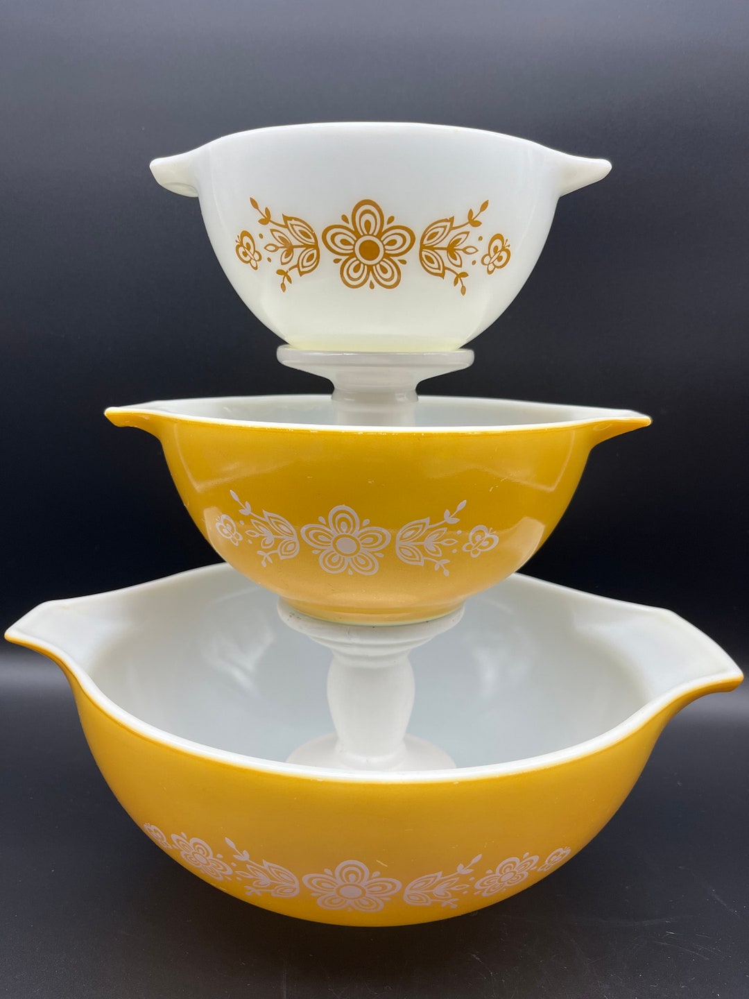 Vintage 1960s/70s/80s Cinderella Pyrex Corningware Set of Three Bowls ...