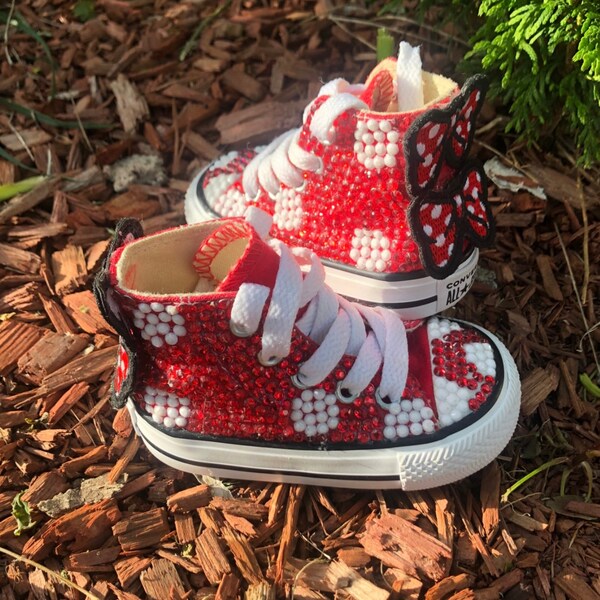 Character Converse - Etsy