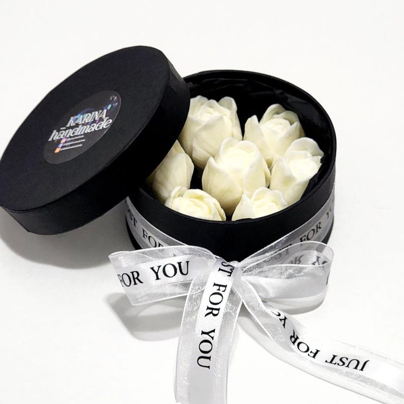 Tulip Soap Set — 7/12 Pieces Handcrafted Tulip Soaps in Gift Box — Spa ...