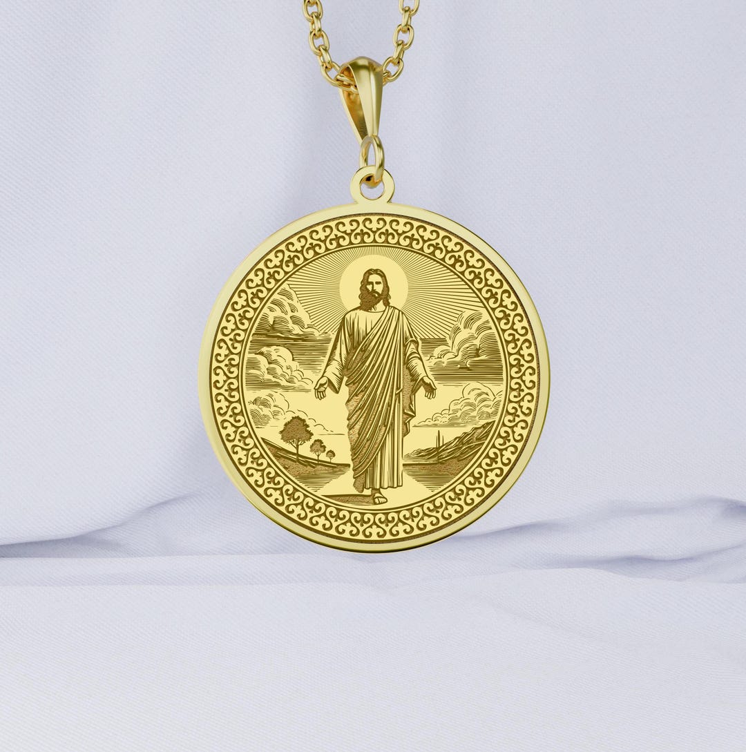 14K Gold Jesus Christ Medallion: Christian Religious Pendant - Etsy