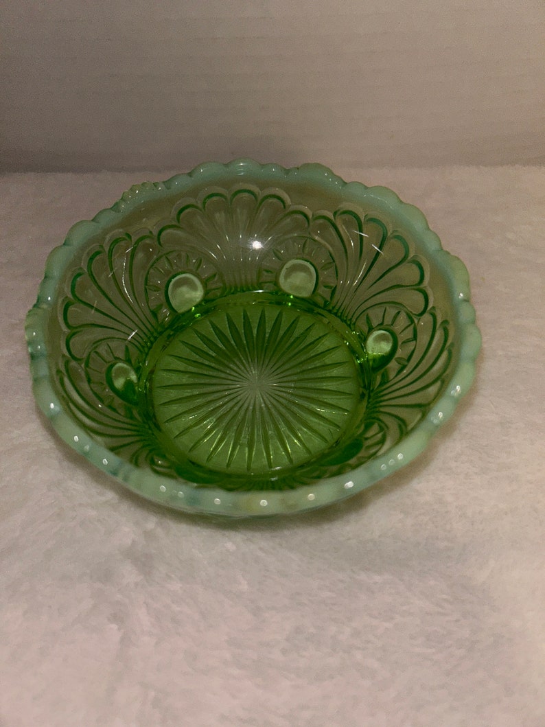 Jefferson Glass Tokyo Small Berry Bowl Green Opalescent - Etsy