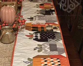 Fall Pumpkin - Hand Applique Quilted Table Runner - Etsy