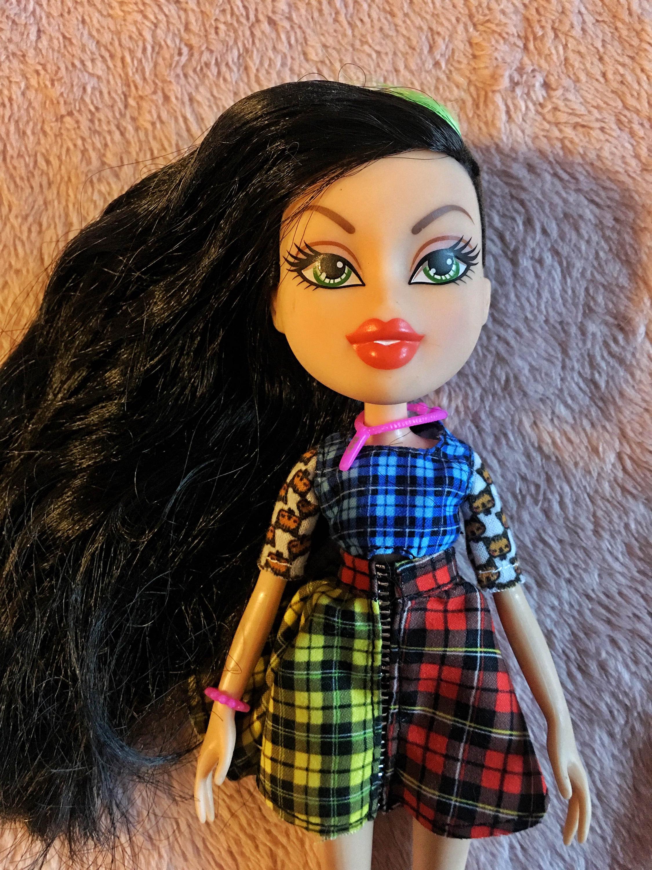 Different Bratz Vintage Dolls in Good Condition. - Etsy