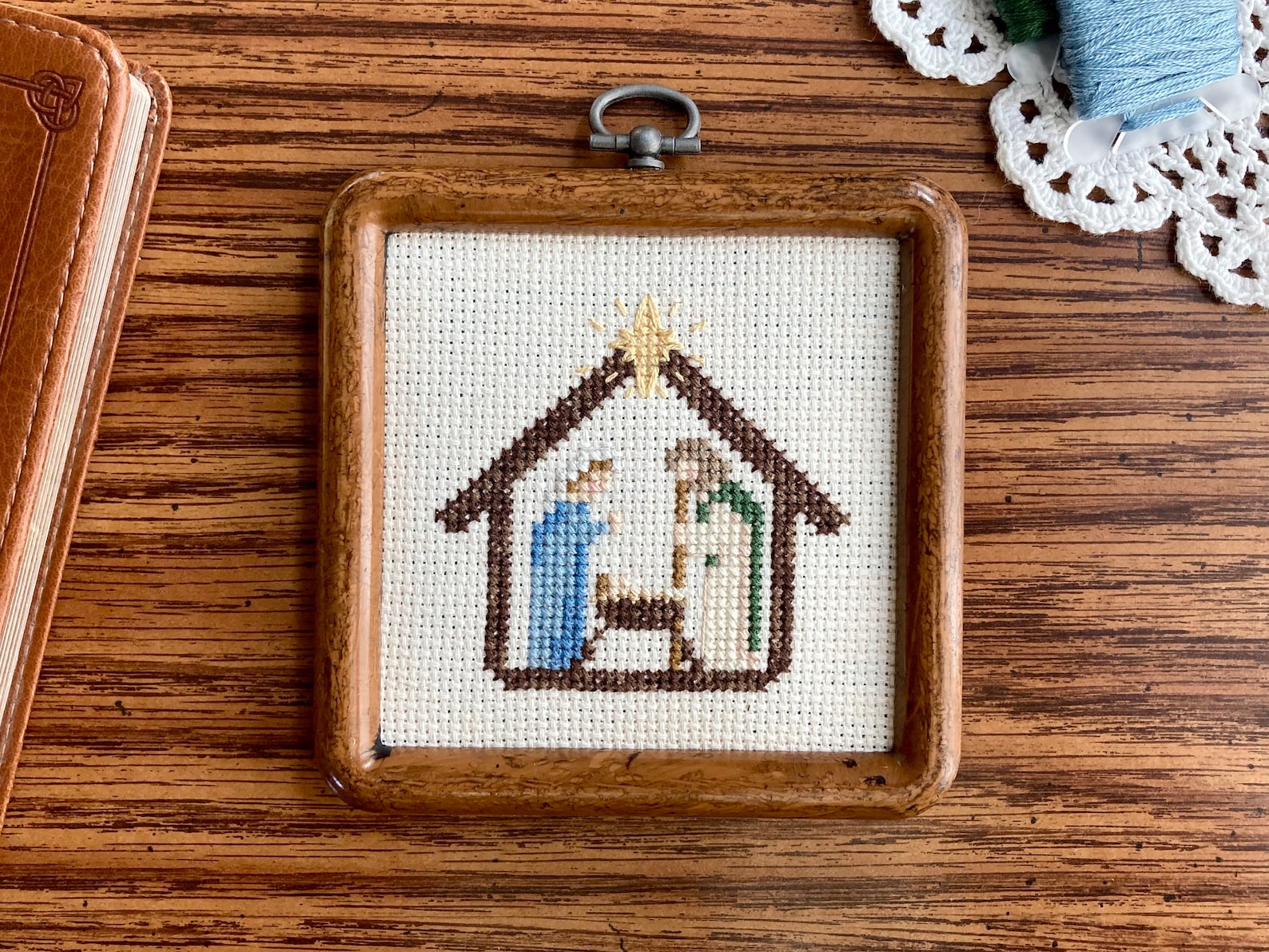 Small Nativity Cross Stitch Simple Nativity Cross Stitch Nativity Cross ...
