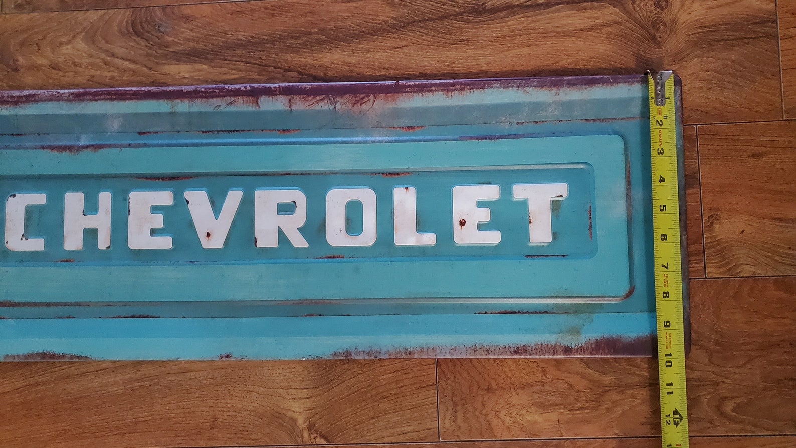 Chevrolet Tailgate Vintage Style New Metal Sign Embossed Man Cave ...