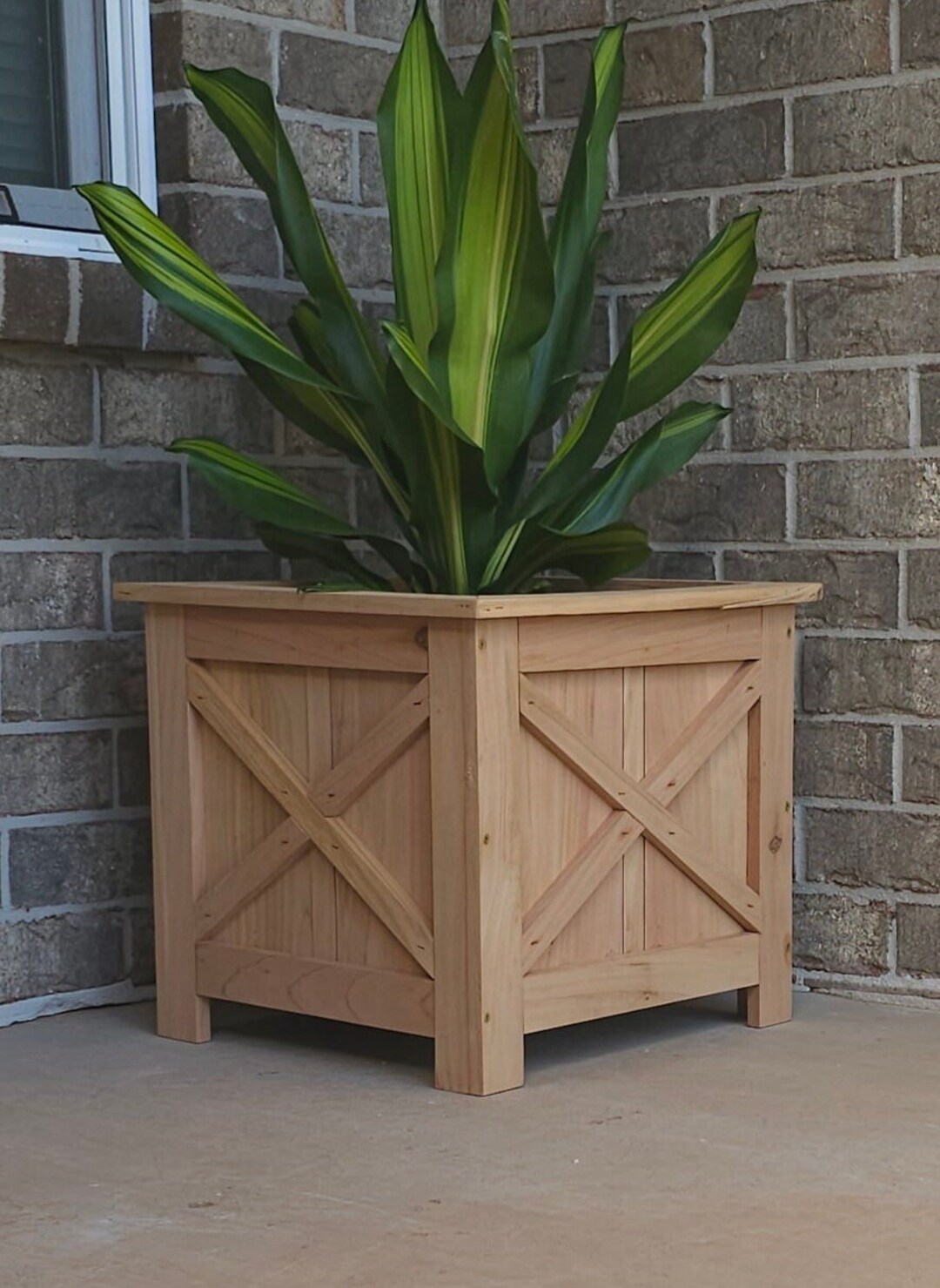 Farmhouse Cedar Planter - Etsy