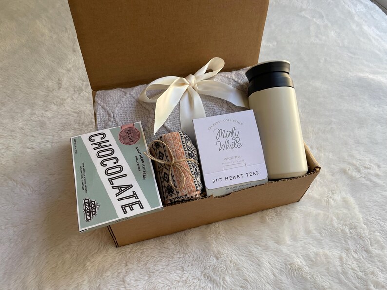 Pink Care Package for Her, Self Care Gift Box for Women, Hygge Gift ...