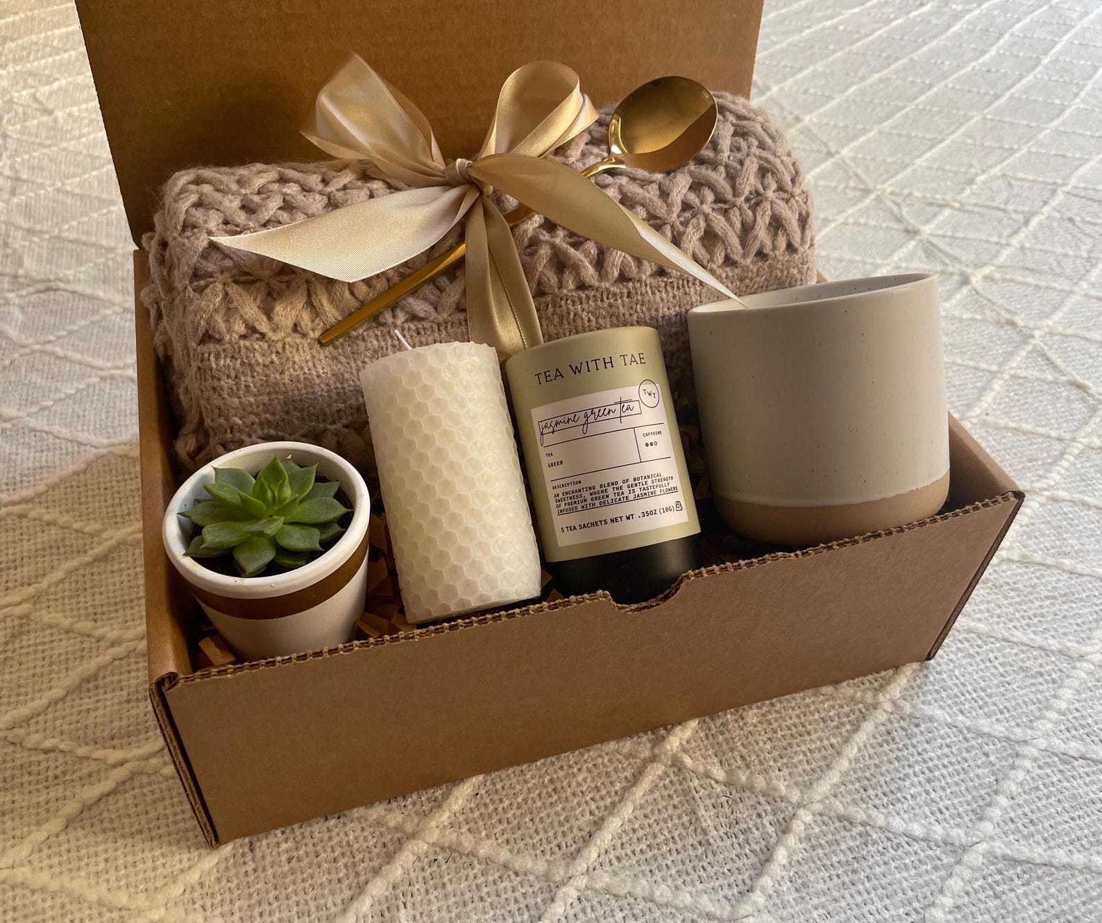 Gifts for Employees, Employee Gift Box, Work Gift Basket, New Hire ...