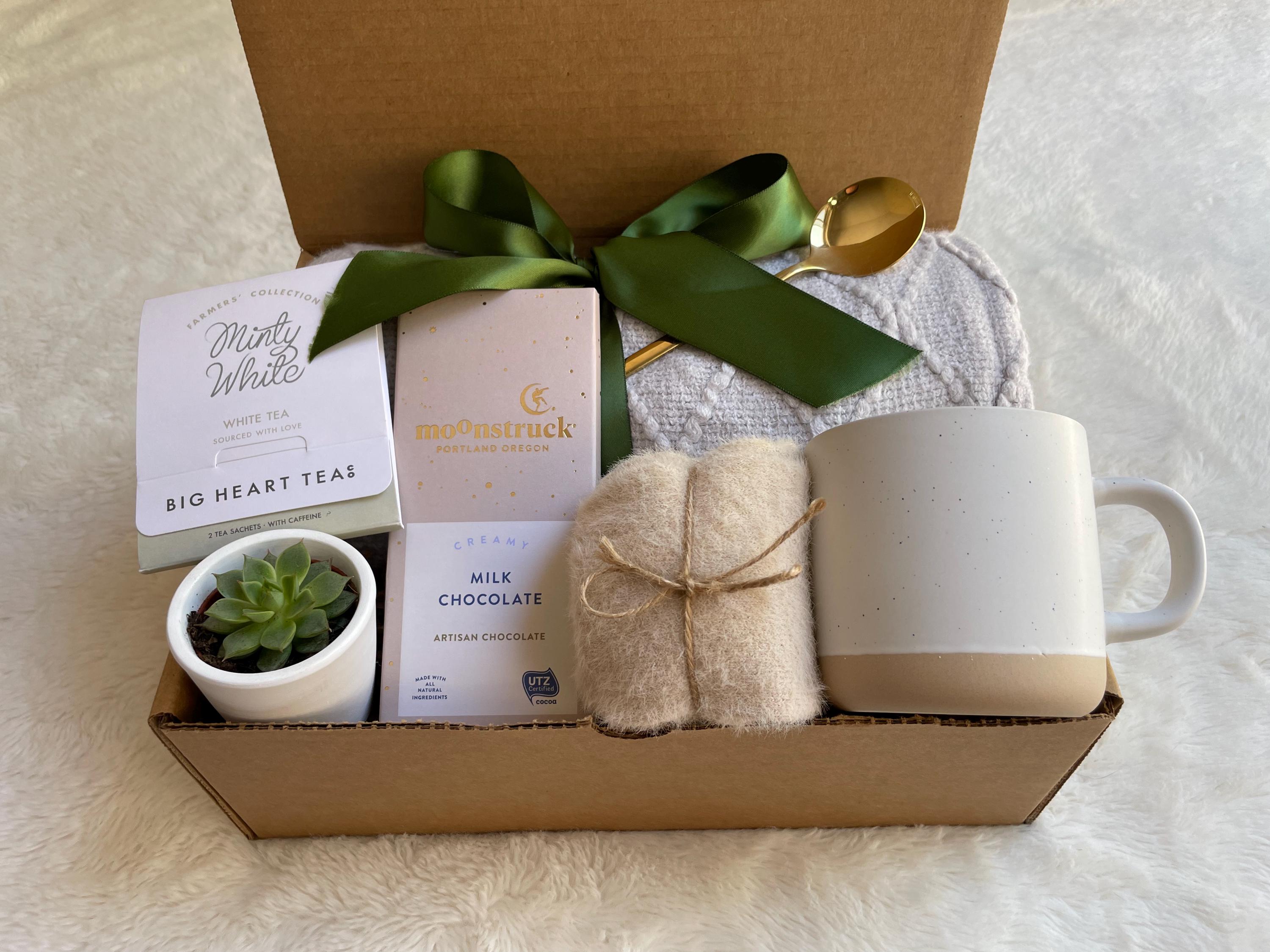 Classy Gift Basket for Any Women | Nice Gift Box With Blanket | Self ...