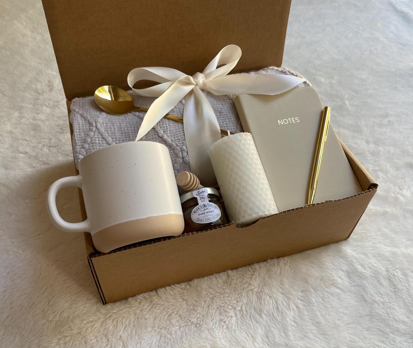 Classy Gift Basket for Any Women | Nice Gift Box With Blanket | Self ...