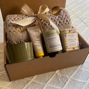Gifts for Employees, Employee Gift Box, Work Gift Basket, New Hire ...