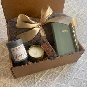 Classy Gift Basket for Her , Gifts for Women for Any Occasion, Cozy ...