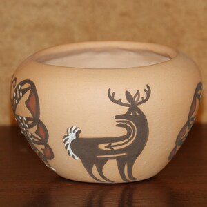 Zuni Pueblo Pot by Tara Edaakie, Zuni Deer and Butterfly, 3" Dia. - Etsy