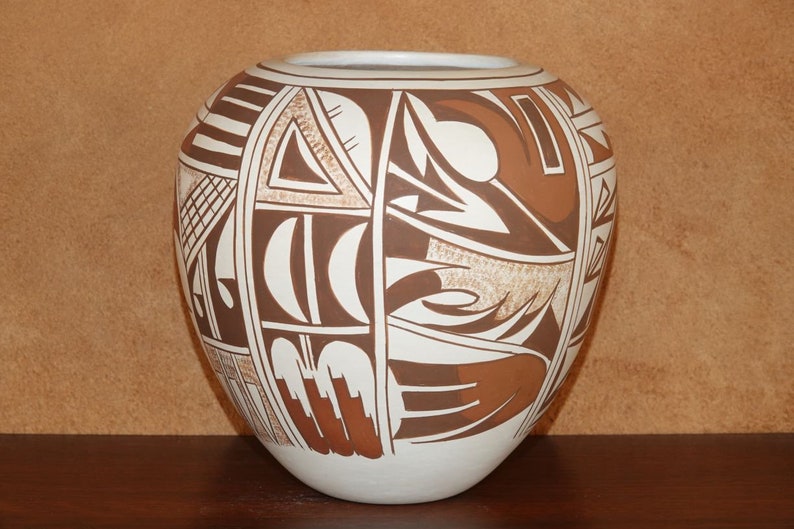 Large Hopi Pot by Loretta J. (navasie) Laban "frog Woman". - Etsy
