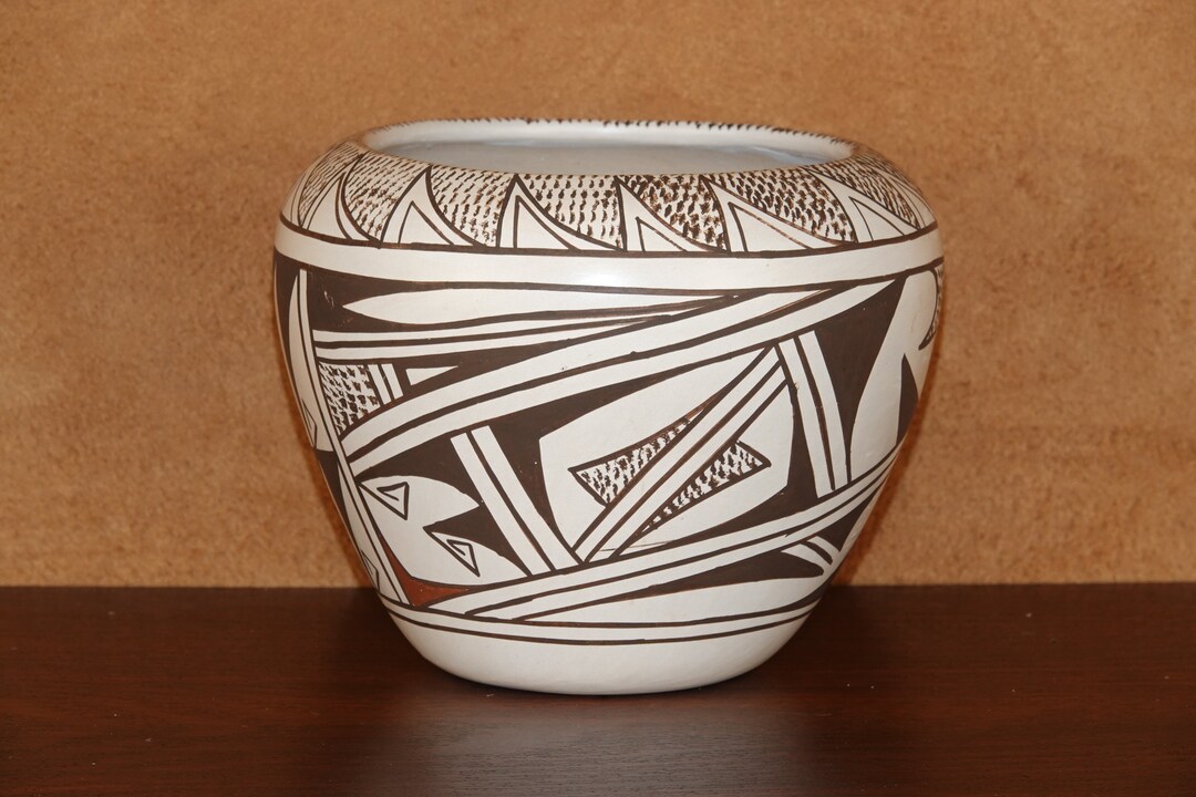 White Slip Hopi Pot by Harrison Jim Jr. 5.75" Diameter - Etsy
