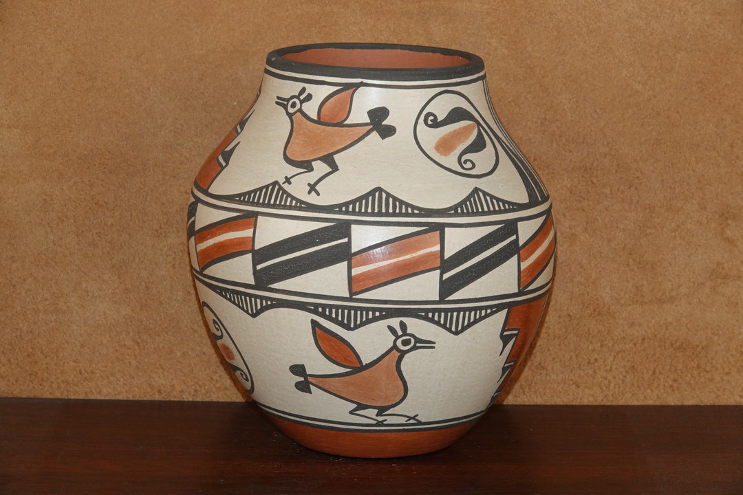 Vintage Zia Pot by Kimberly Medina, 2 Zia Birds on 2 Sides! 7" Tall, 6 ...