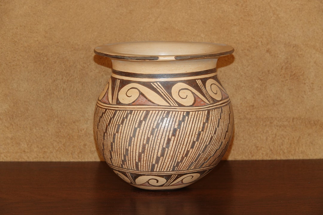 Hopi Pot by Dee Tootsie, Wave and Rainfall Pattern, Made in 2015 4.5 ...
