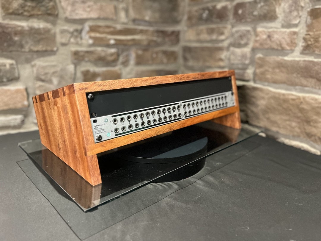 2U Angled Studio Equipment Rack - Etsy