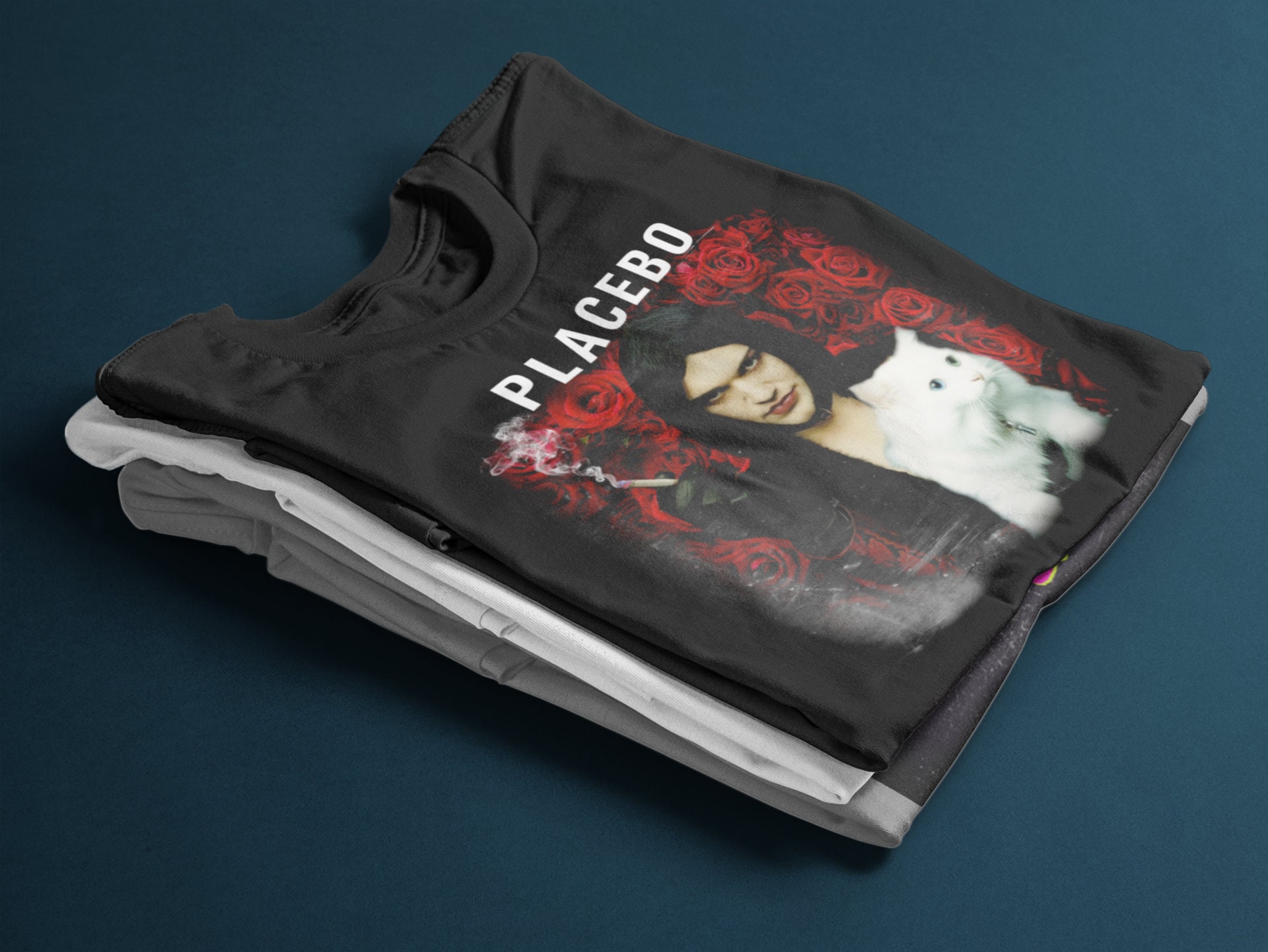 Placebo Cat Tshirt 90s Vintage Best Gift T Shirt Man Woman Tee Shirt ...