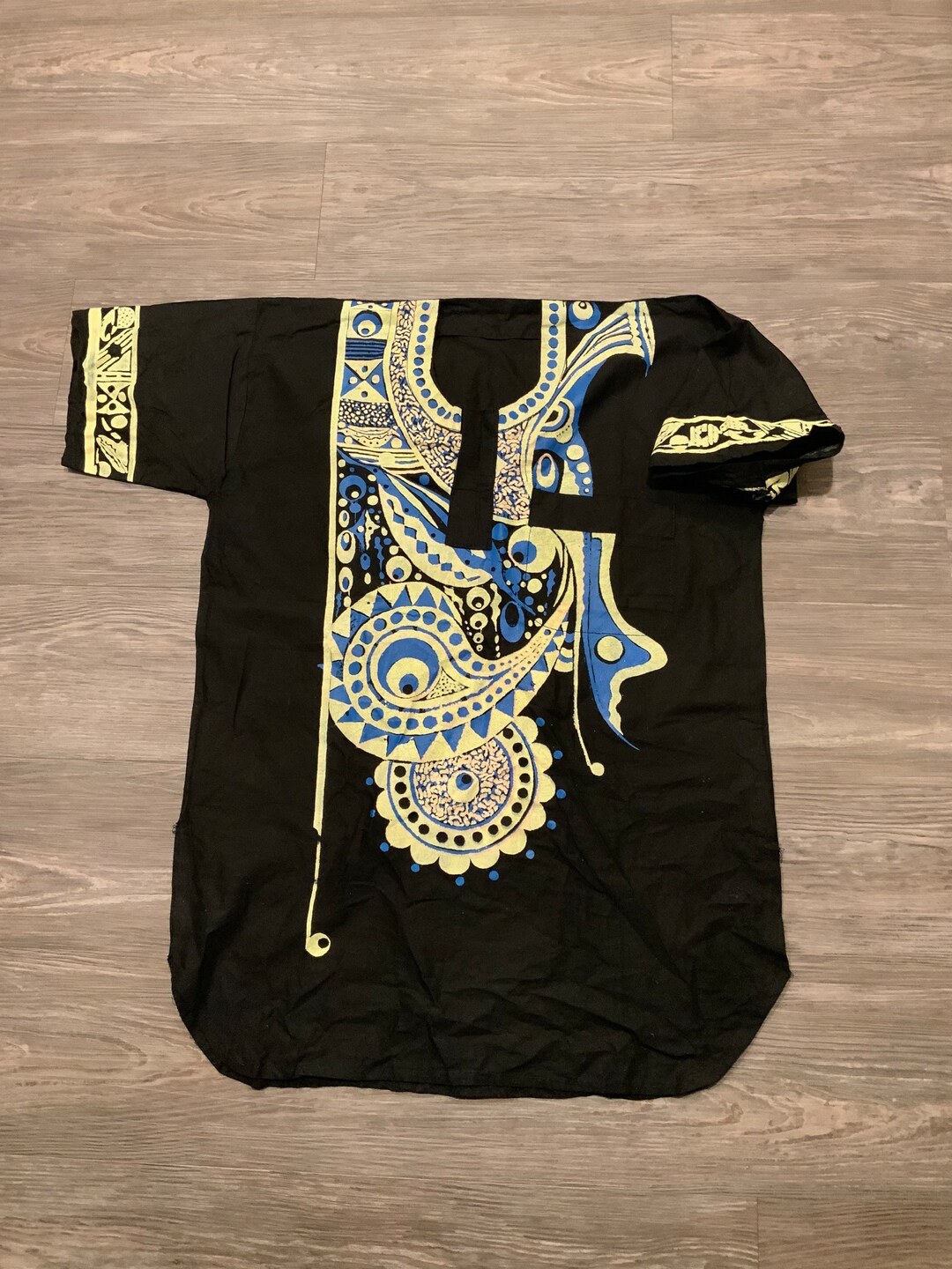 Vintage Psychedelic Paisley Pattern Saxophone Hippie Boho Ethnic ...