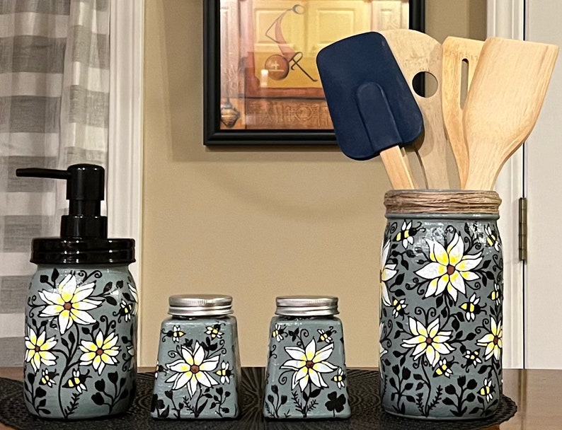 Hand-painted 4 Piece, Daisy Themed, Kitchen Set. - Etsy