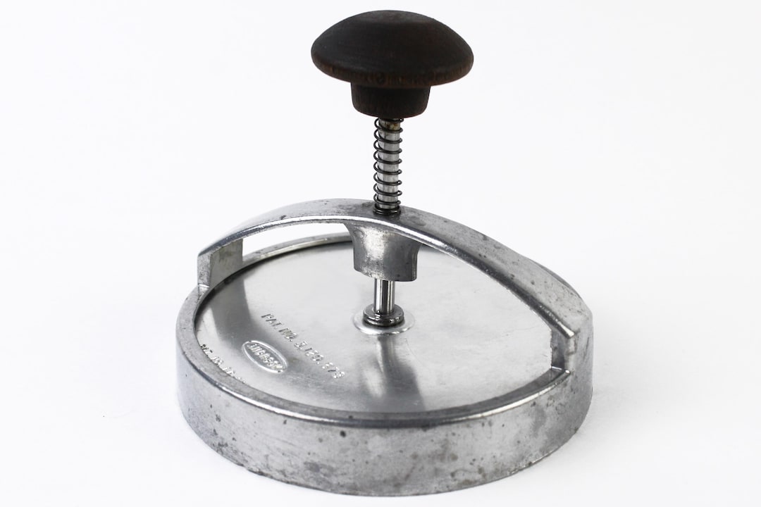 Vintage 1950s Androck Aluminum Hamburger Press With Wooden Knob Pat. No ...