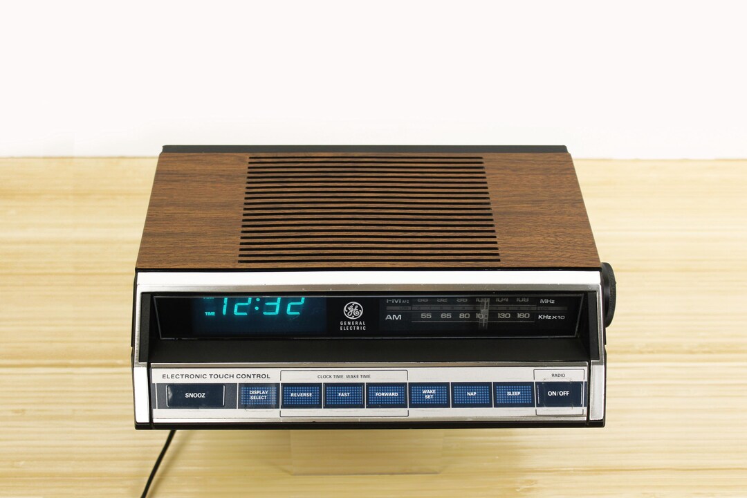 Vintage GE General Electric Digital Alarm Clock Radio AM/FM Blue ...