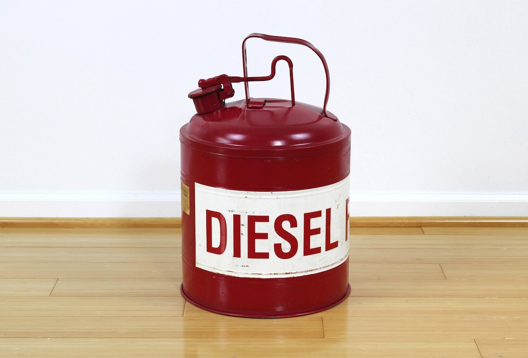 Vintage 5 Gallon Red Gas Can Diesel Can W/ Trigger Lid Original Paint ...
