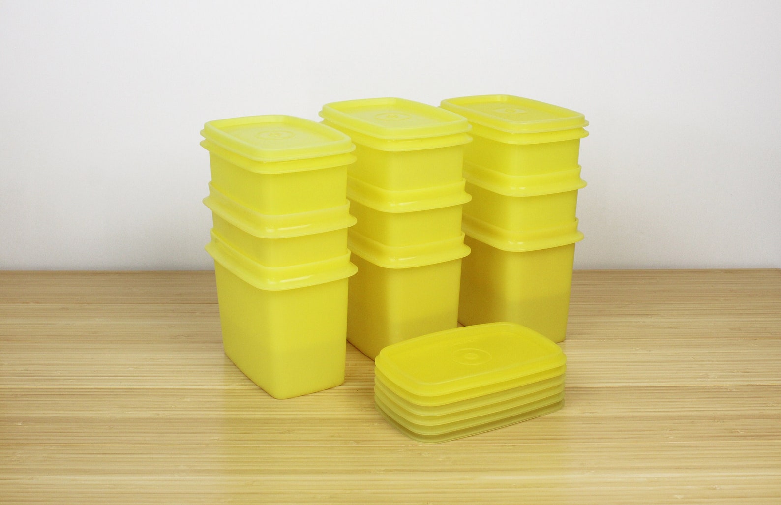 Vintage Tupperware Yellow Storage Containers W/ Lids, Tupperware 1243 ...