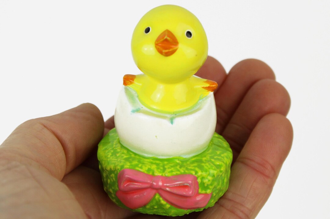 Vintage 70s Mini Chick Hatchling in Egg Figurine 2.5", Ceramic Cute ...