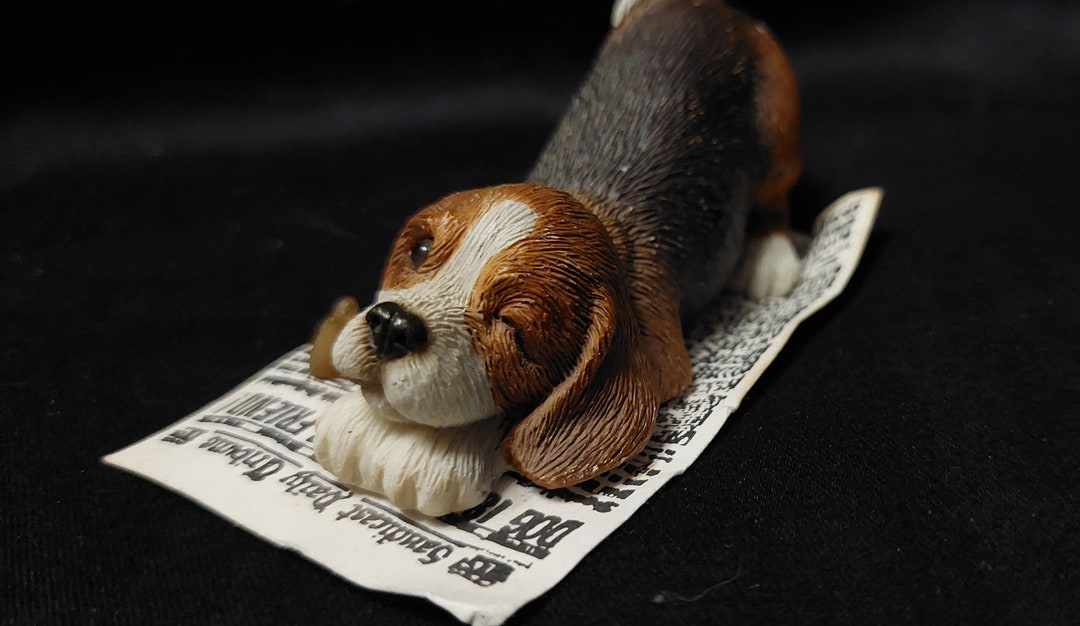 Vntg 1990 Pesky Peepers Winking Beagle Pooped on Newspaper Figurine by ...