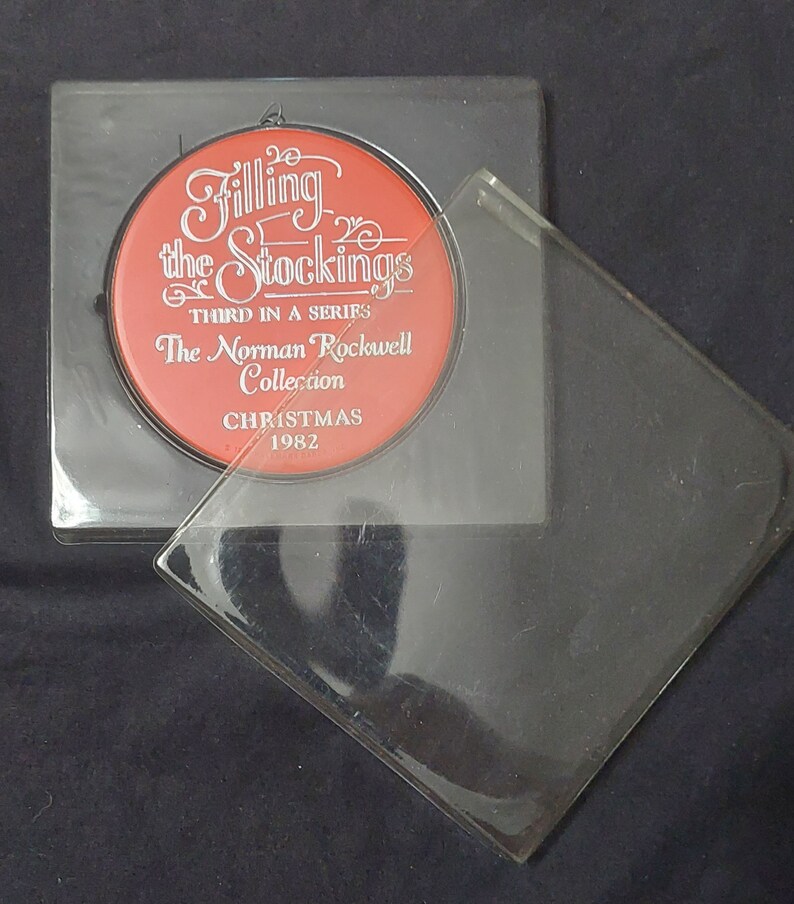 Vintage 1982 Hallmark Norman Rockwell Filling the Stockings Ornament - Etsy