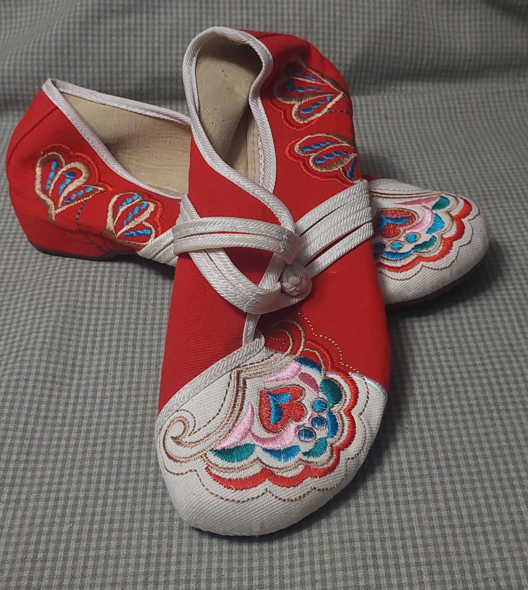Red White Embroidered Chinese Canvas Shoes Size 10 US - Etsy
