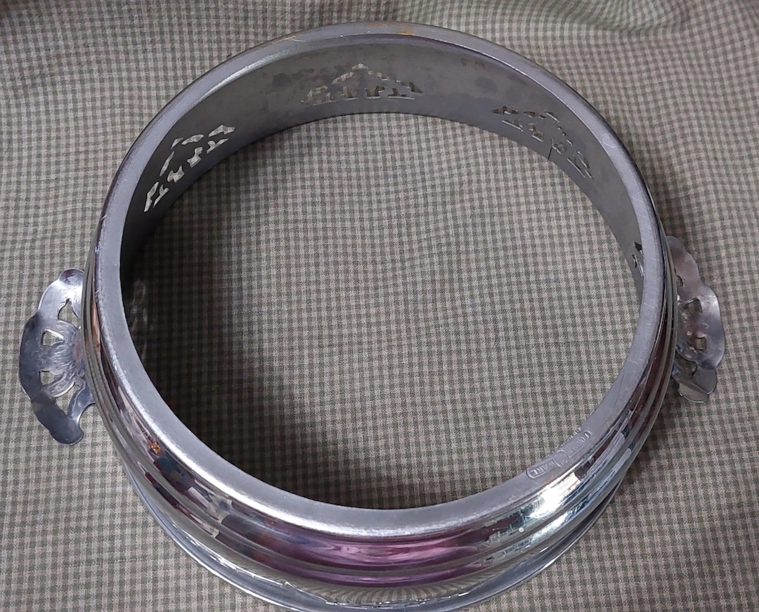 Vntg Foreman Ware Metal Round Pyrex Casserole Dish Holder Cut Out ...
