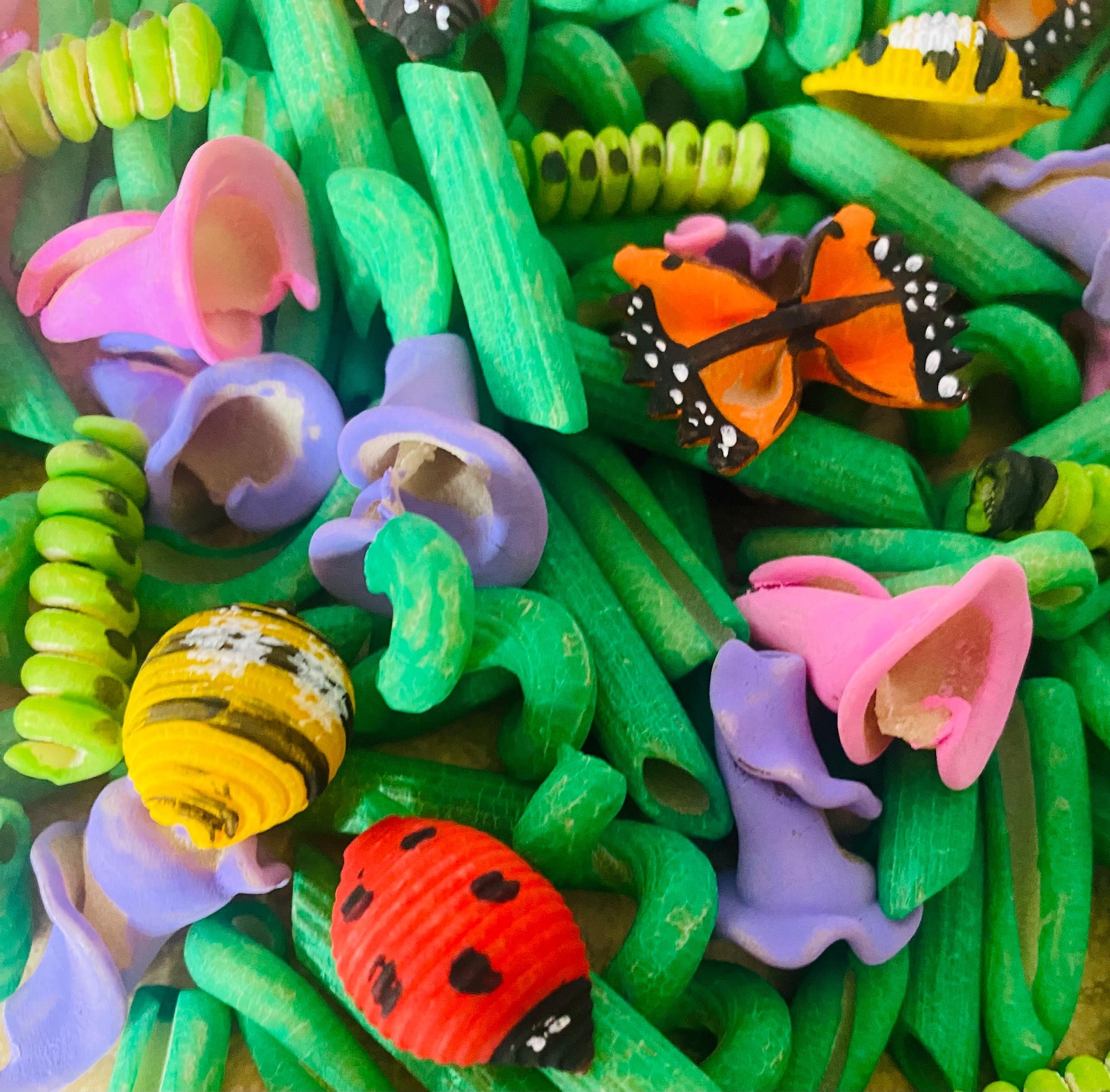 Summer Garden Sensory, Minibeasts Sensory Bin Fillers, Loose Parts Play ...