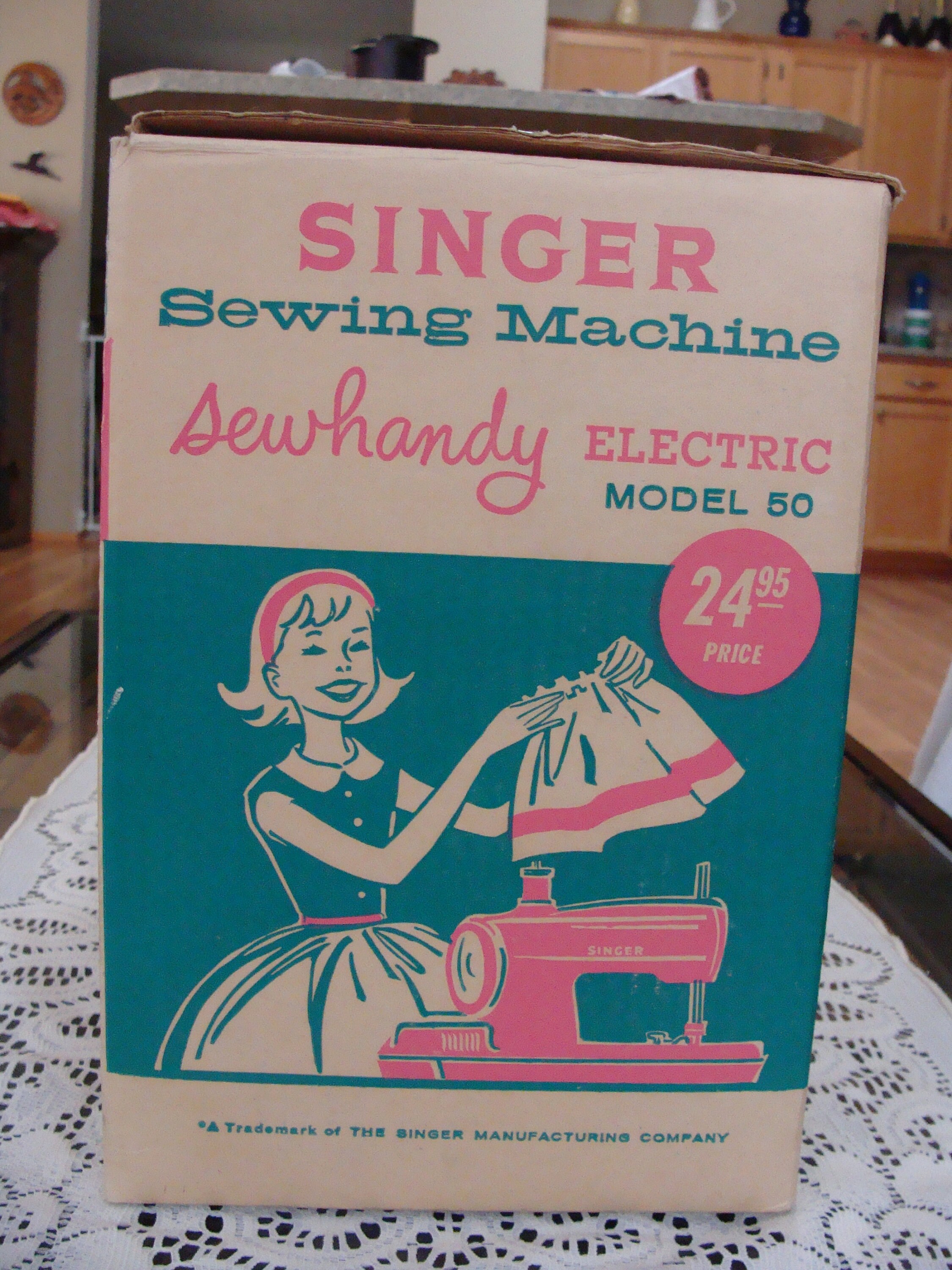 Vintage Singer Sewhandy Electric Sewing Machine Model 50 With Original ...