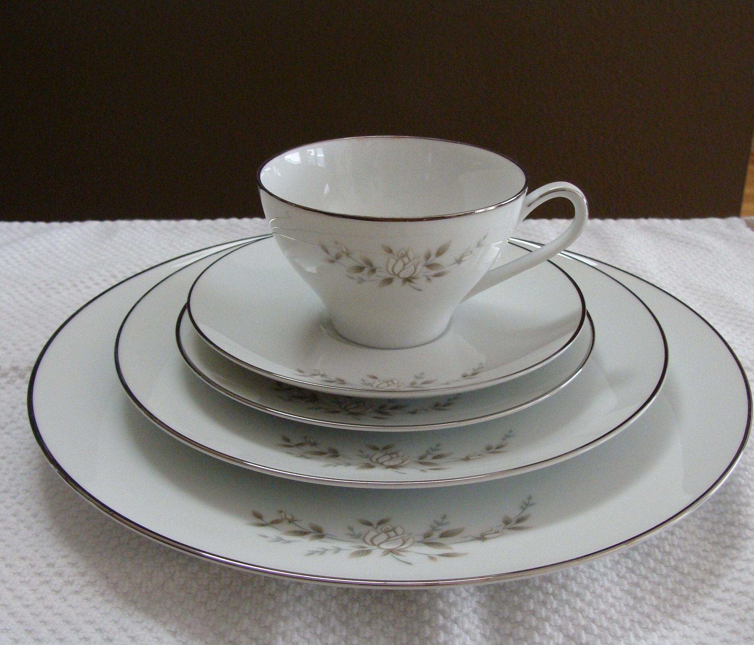 Vintage Noritake Marietta #6653 China-white With White Roses and Buds ...