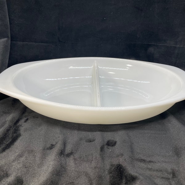 Shop Pyrex Divided Dish - Etsy