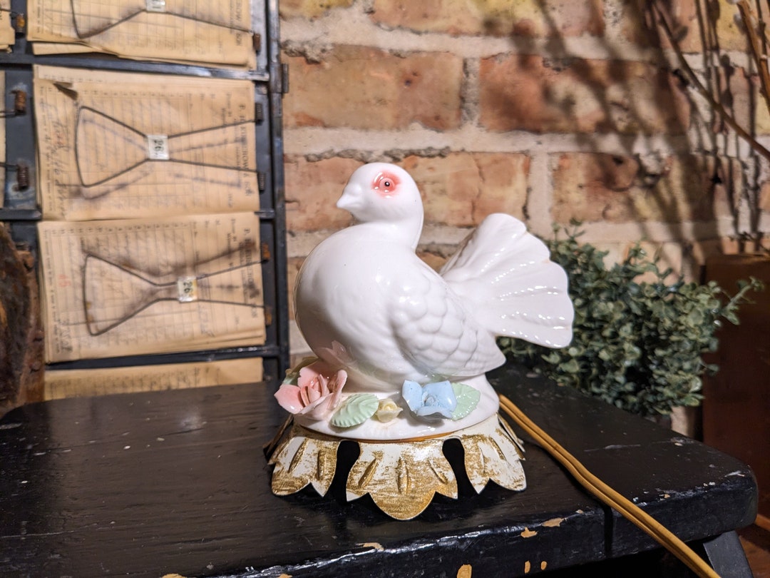 Vintage Porcelain Dove Accent Lamp - Etsy