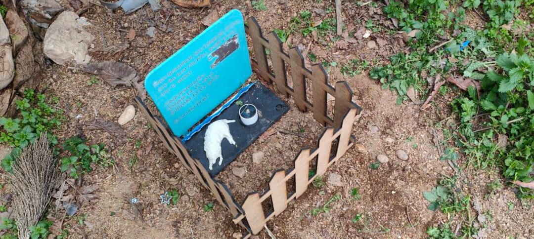 Tombstone for Pets and Fencing. - Etsy