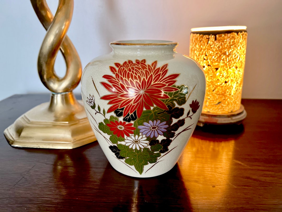 Vintage Japanese Satsuma Chrysanthemum Vase – Hand-painted Floral ...