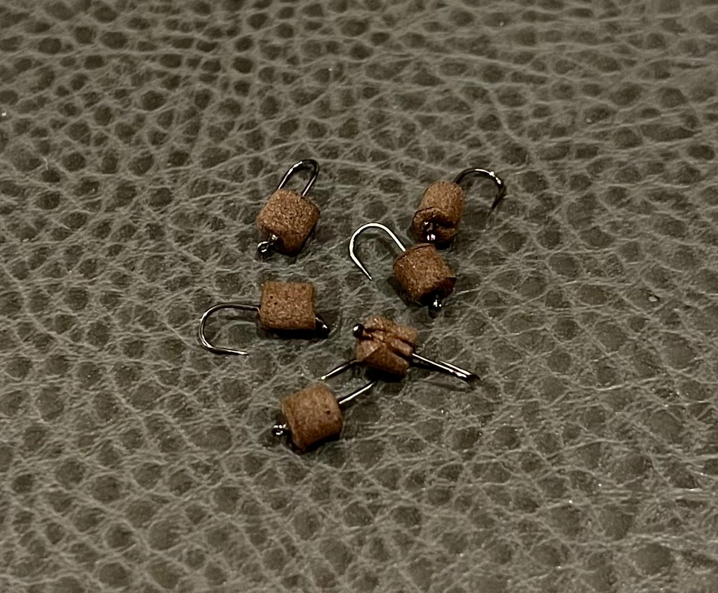 Barbless Hook Pellet Fly Fish Biscuits Brown Mini Fish Food Fly Fishing ...