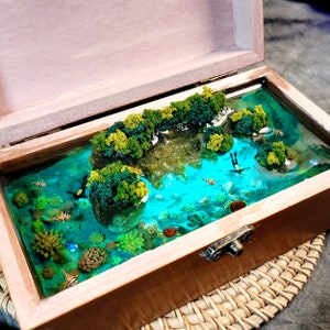 Wooden Light Box, Coral Diver Model, Plastic Night Light, Ocean Plastic ...