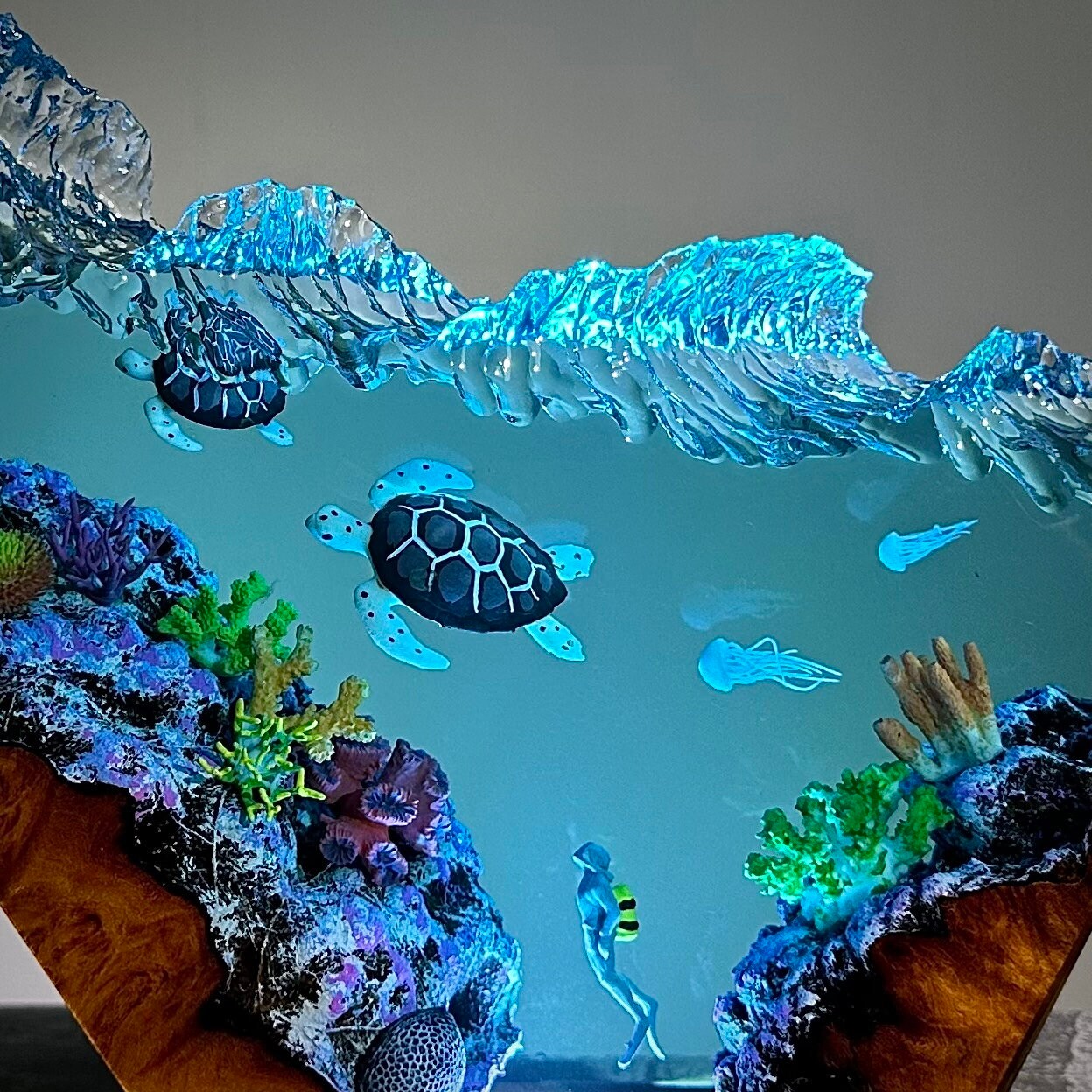 Two Turtles and Scuba Diver Resin Lamp, Table Decor Lamp, Ocean Resin ...