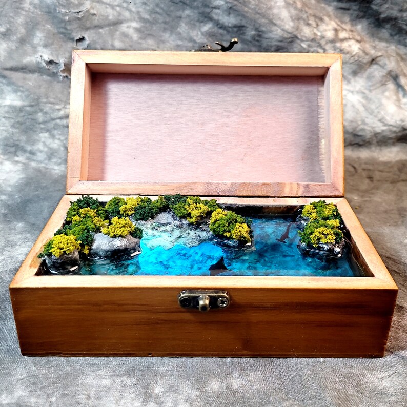 Wooden Light Box, Sea Turtle and Shark Model, Plastic Night Light ...